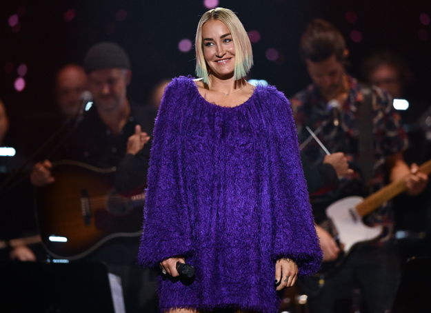 Sarah Connor: High Heels-Verbot auf Tour nach Ski-Unfall | bigFM