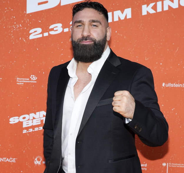 Kampf:Sinan-G gewinnt gegen Profiboxer Juan Carlos Rodriguez | bigFM