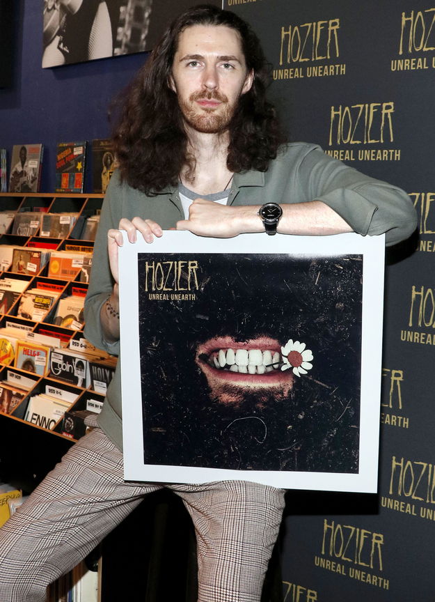 Hozier: Album "Unreal Unearth" & Konzerte in Deutschland | bigFM
