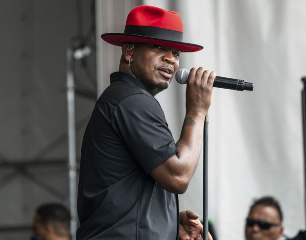 "Wir sind glücklich": Ne-Yo stellt Fans vier Freundinnen vor | bigFM