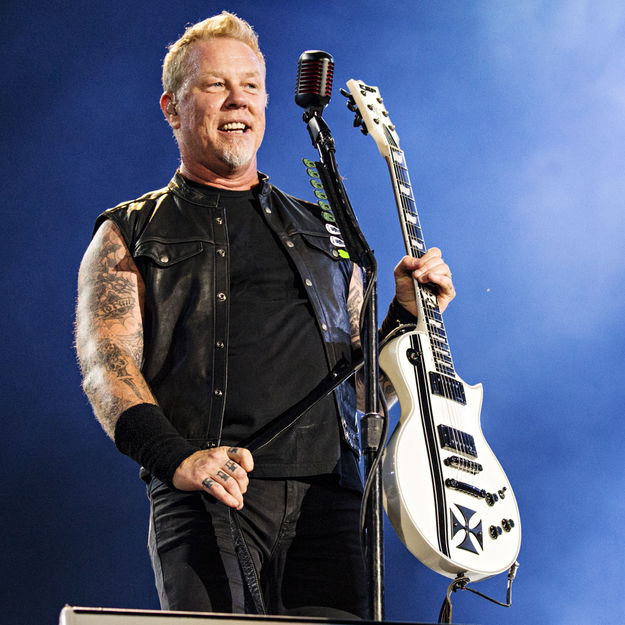 Metallicas James Hetfield: 2024 als “eine Art Reinigung” | bigFM