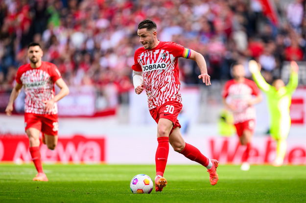 Günter als Kapitän des SC Freiburg wiedergewählt | Radio Regenbogen