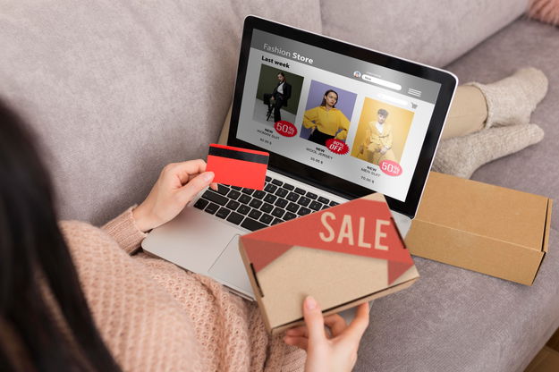 Black Friday: Diese Fake-Shops solltest du meiden | bigFM